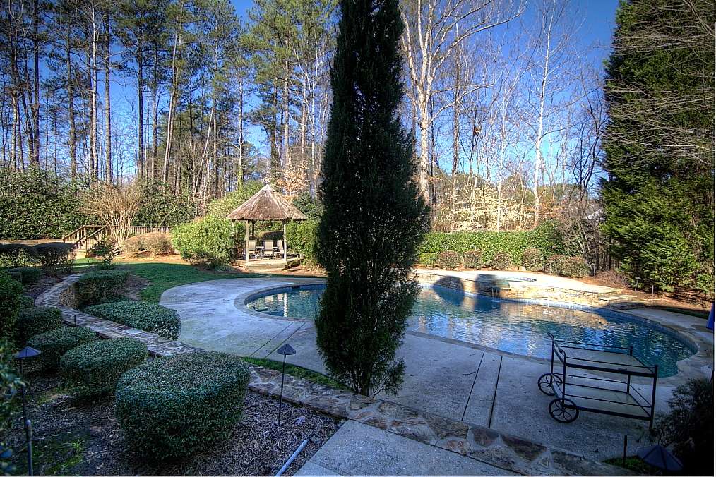 Glide Tour of 1 Cascade Pointe, Atlanta, Georgia 30331