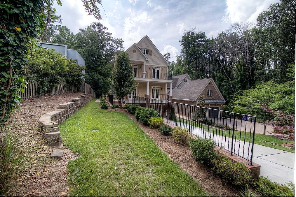 Glide Tour of 3004 Northside Dr, Atlanta, Georgia 30305