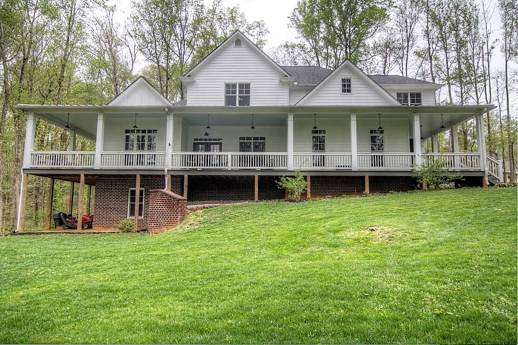 Glide Tour of 867 Freehome Road, Canton, Georgia 30115