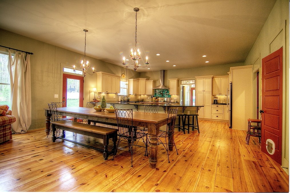 Glide Tour of 867 Freehome Road, Canton, Georgia 30115