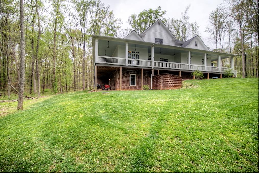 Glide Tour of 867 Freehome Road, Canton, Georgia 30115