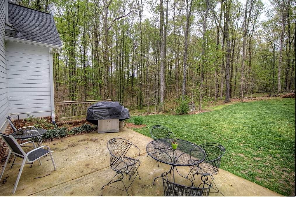 Glide Tour of 867 Freehome Road, Canton, Georgia 30115