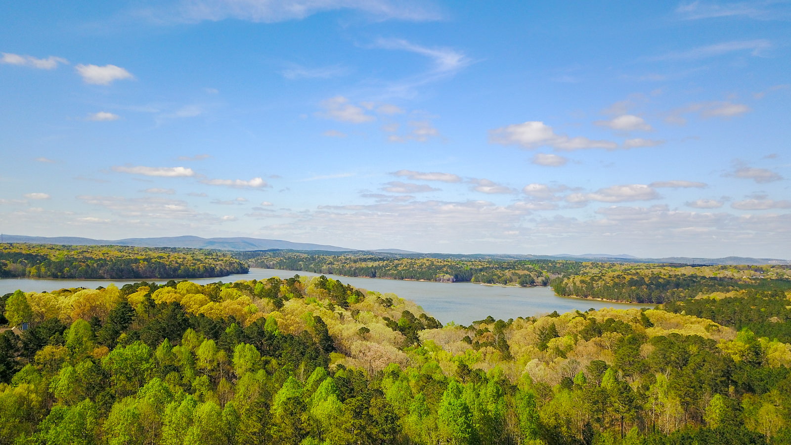 Glide Tour of 909 Raven Pt, Canton, Georgia 30114