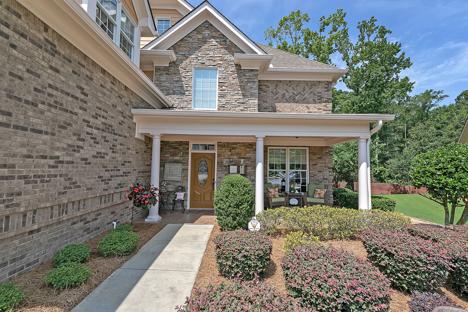 Glide Tour of 669 Bishopton St SE, Grayson, Georgia 30017