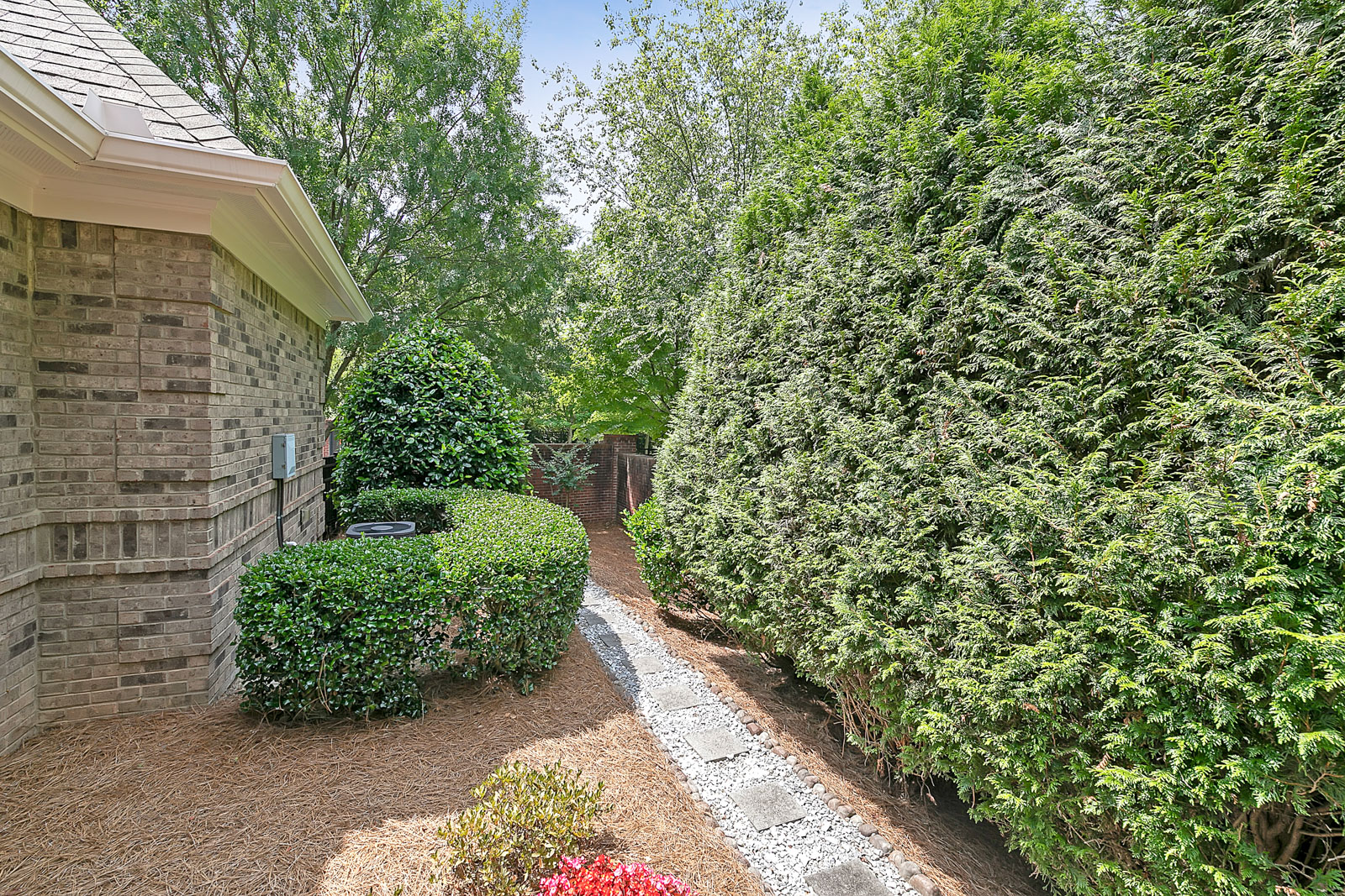 Glide Tour of 669 Bishopton St SE, Grayson, Georgia 30017