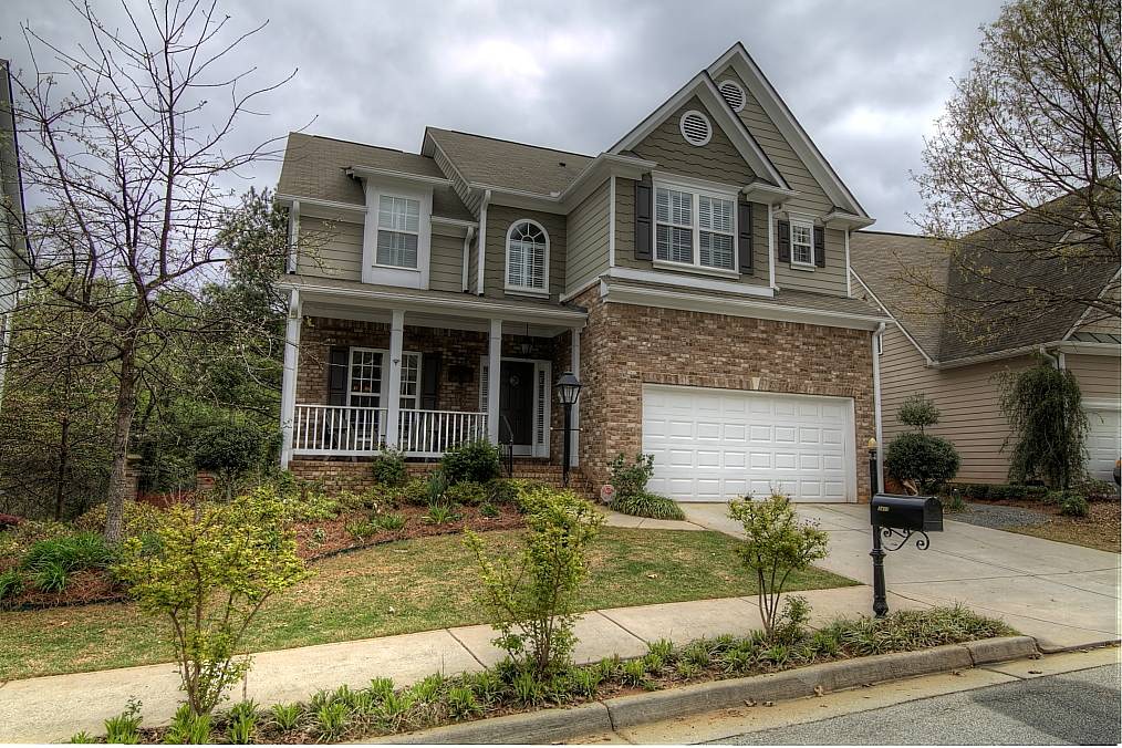 Glide Tour of 3413 Lantern View Lane, Scottdale, Georgia 30079