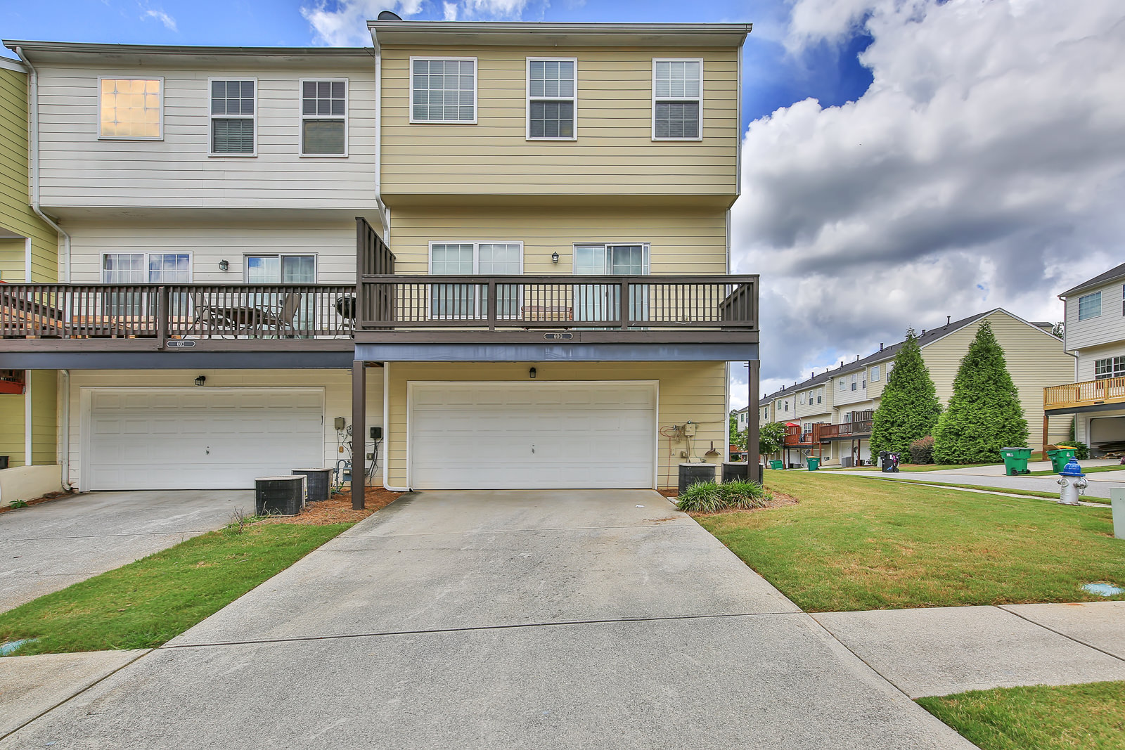 Glide Tour of 600 Market Place Ln, Woodstock, Georgia 30188